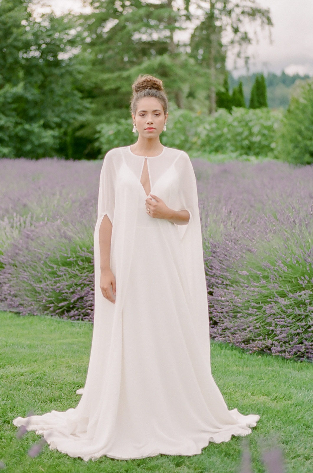 Modern meets Traditional inspired wedding at Woodinville Lavender Farm ...