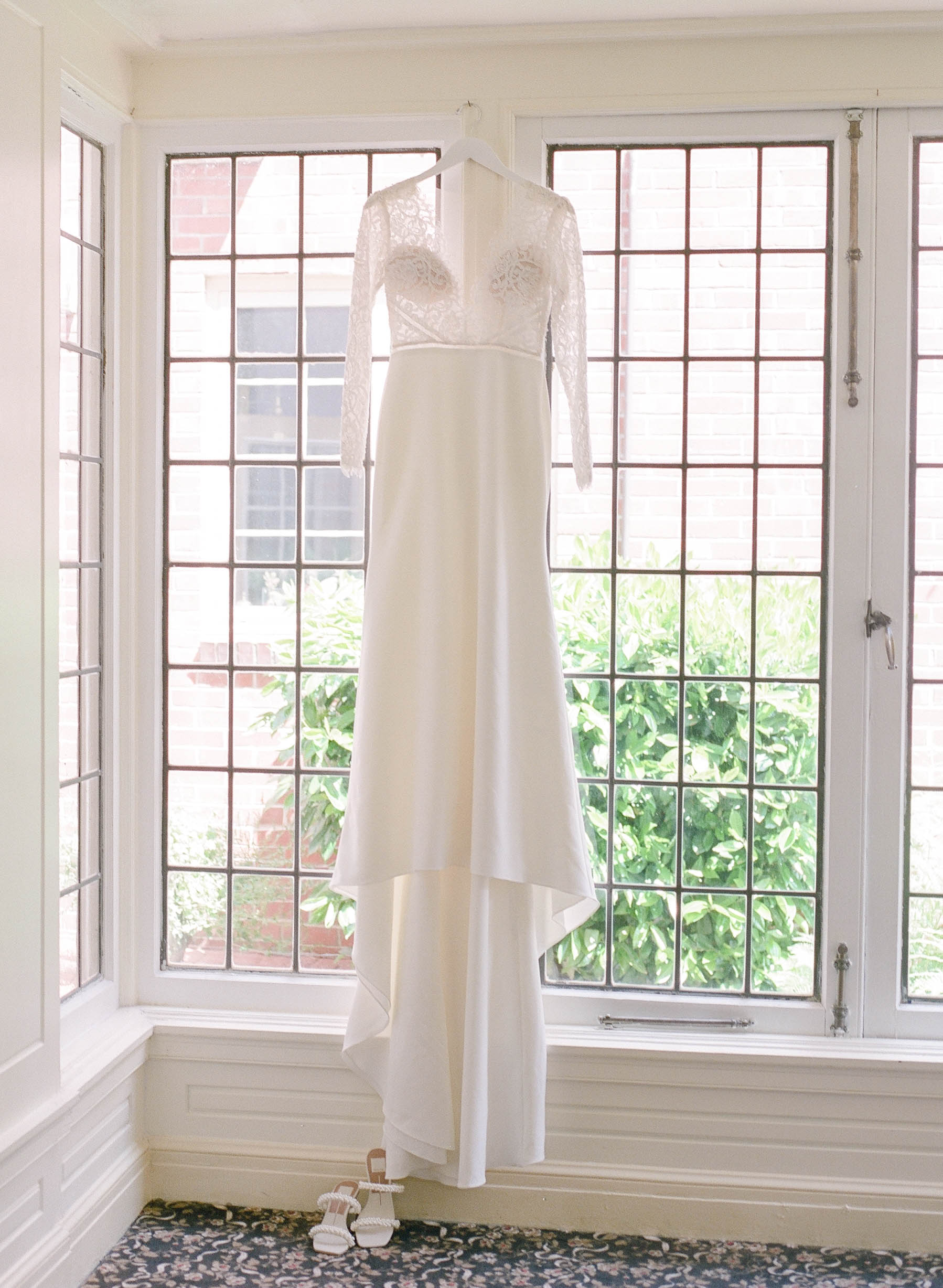 A Citrus-Inspired Lairmont Manor Wedding - kerryjeannephotography.com
