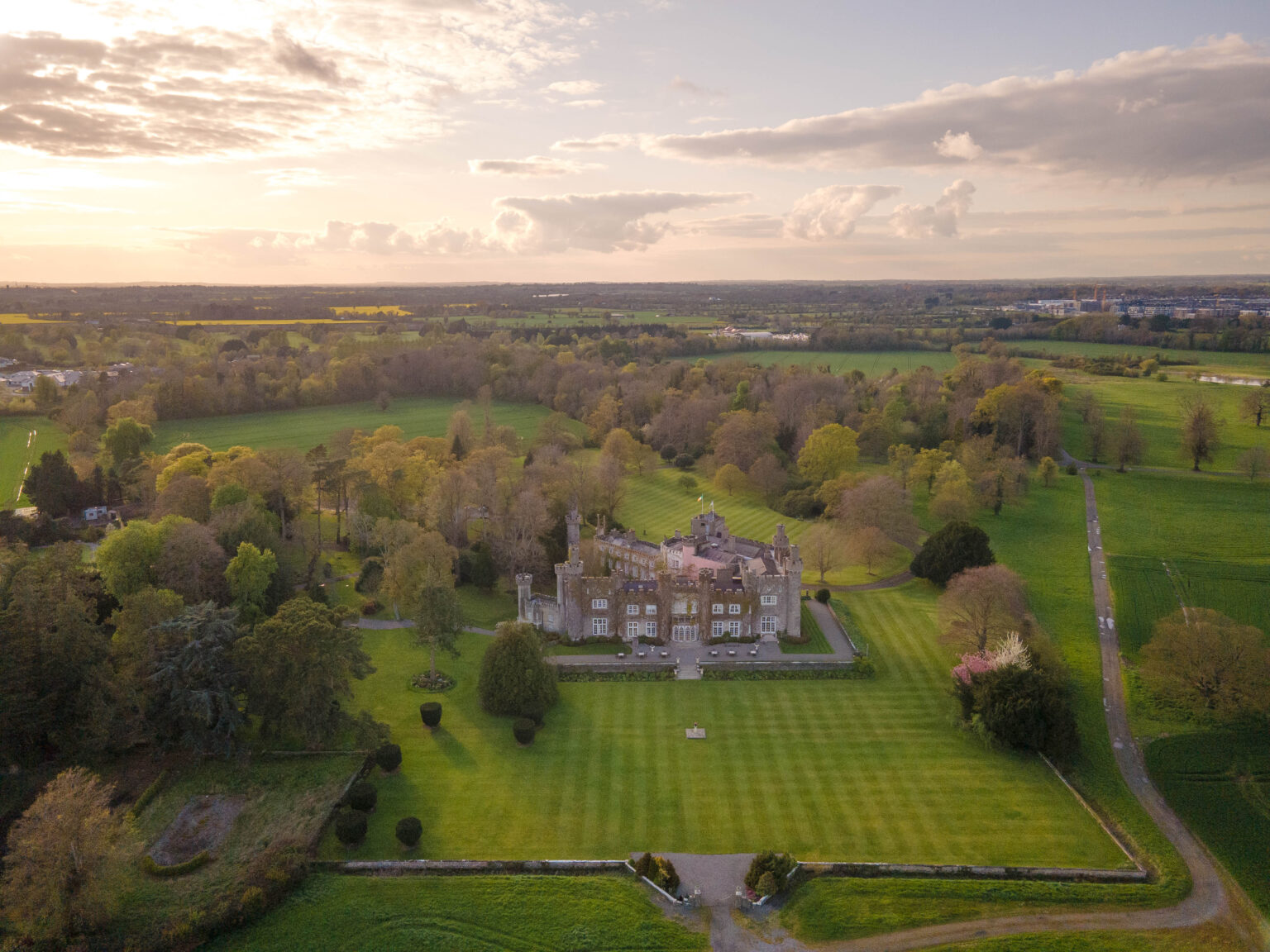Luttrellstown Castle: A Fairytale Wedding Venue
